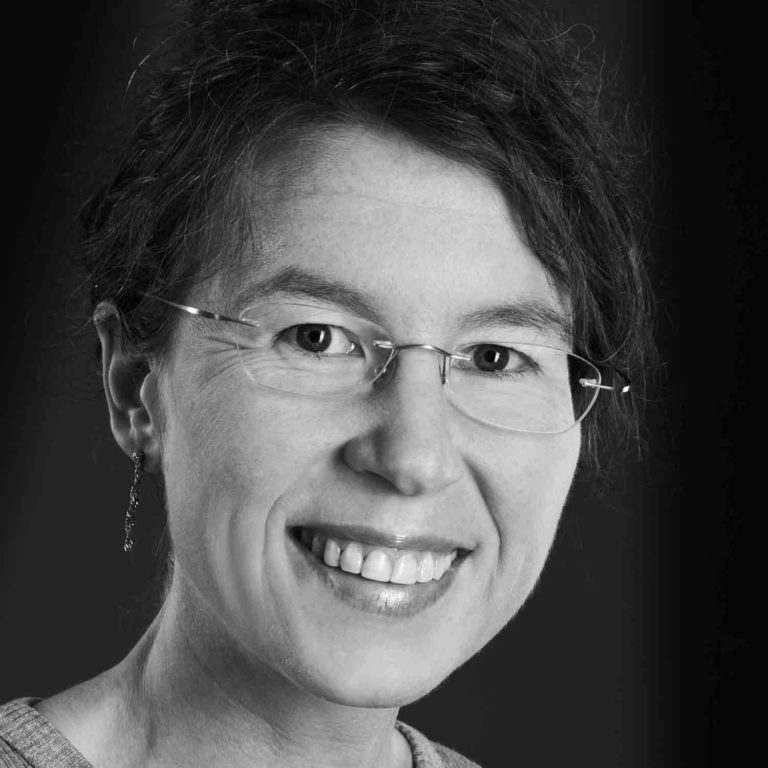 String Theory Meets Loop Quantum Gravity | Quanta Magazine