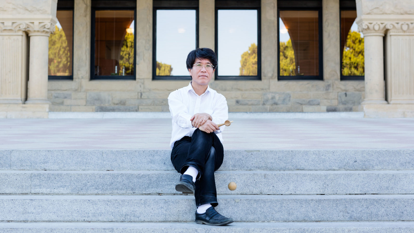 A Collector of Math and Physics Surprises | Quanta Magazine