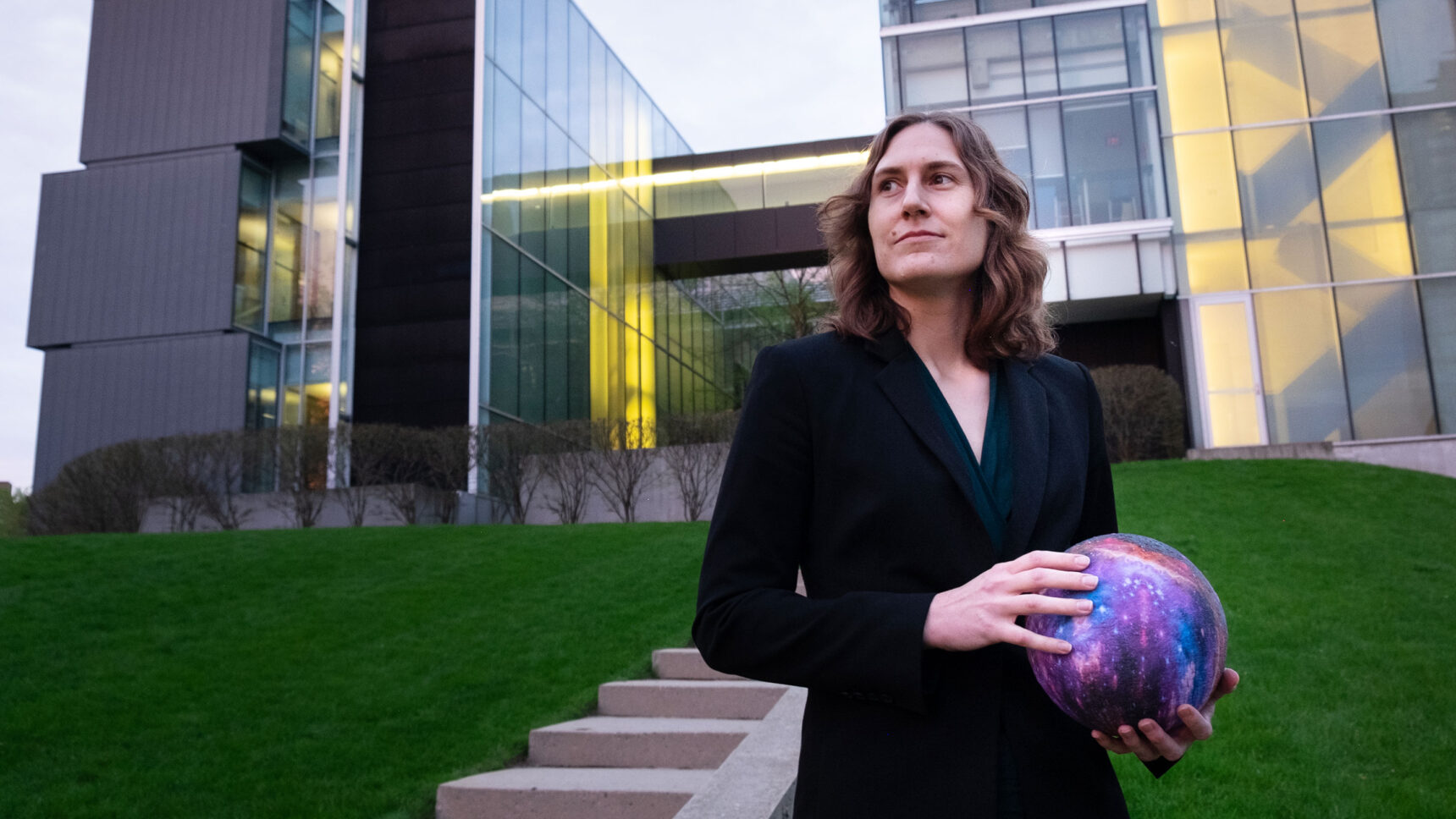 This Cosmologist Knows How It’s All Going to End | Quanta Magazine