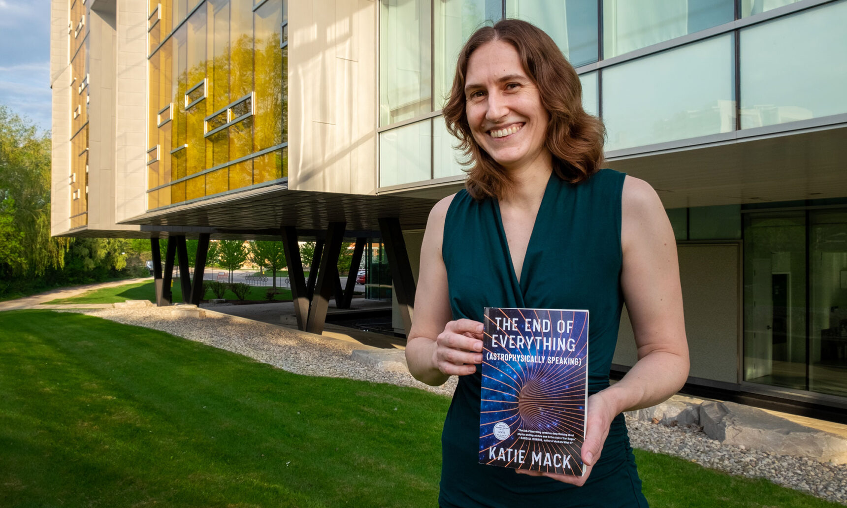 This Cosmologist Knows How It’s All Going to End | Quanta Magazine