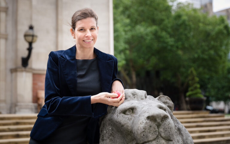 The Physicist Who Slayed Gravity’s Ghosts | Quanta Magazine