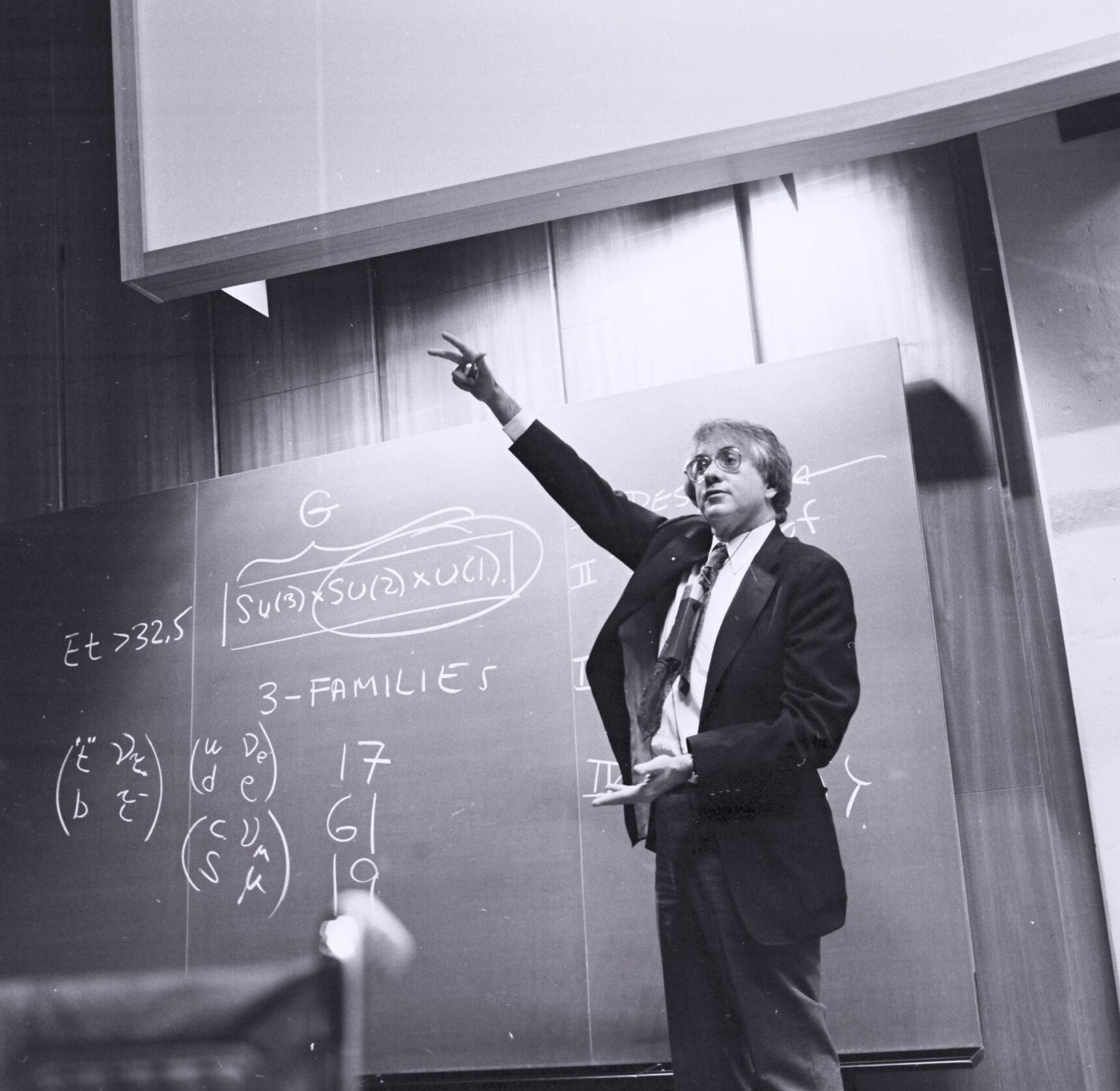 What Is a Particle? | Quanta Magazine