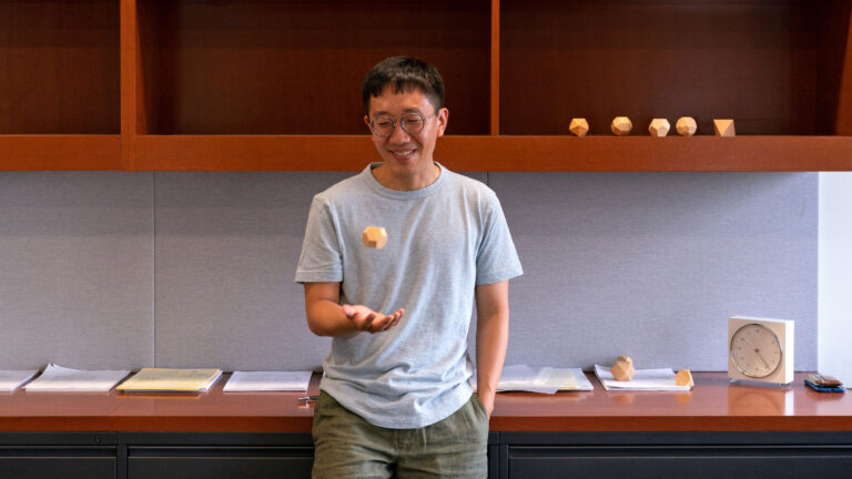 June Huh, High School Dropout, Wins the Fields Medal | Quanta Magazine