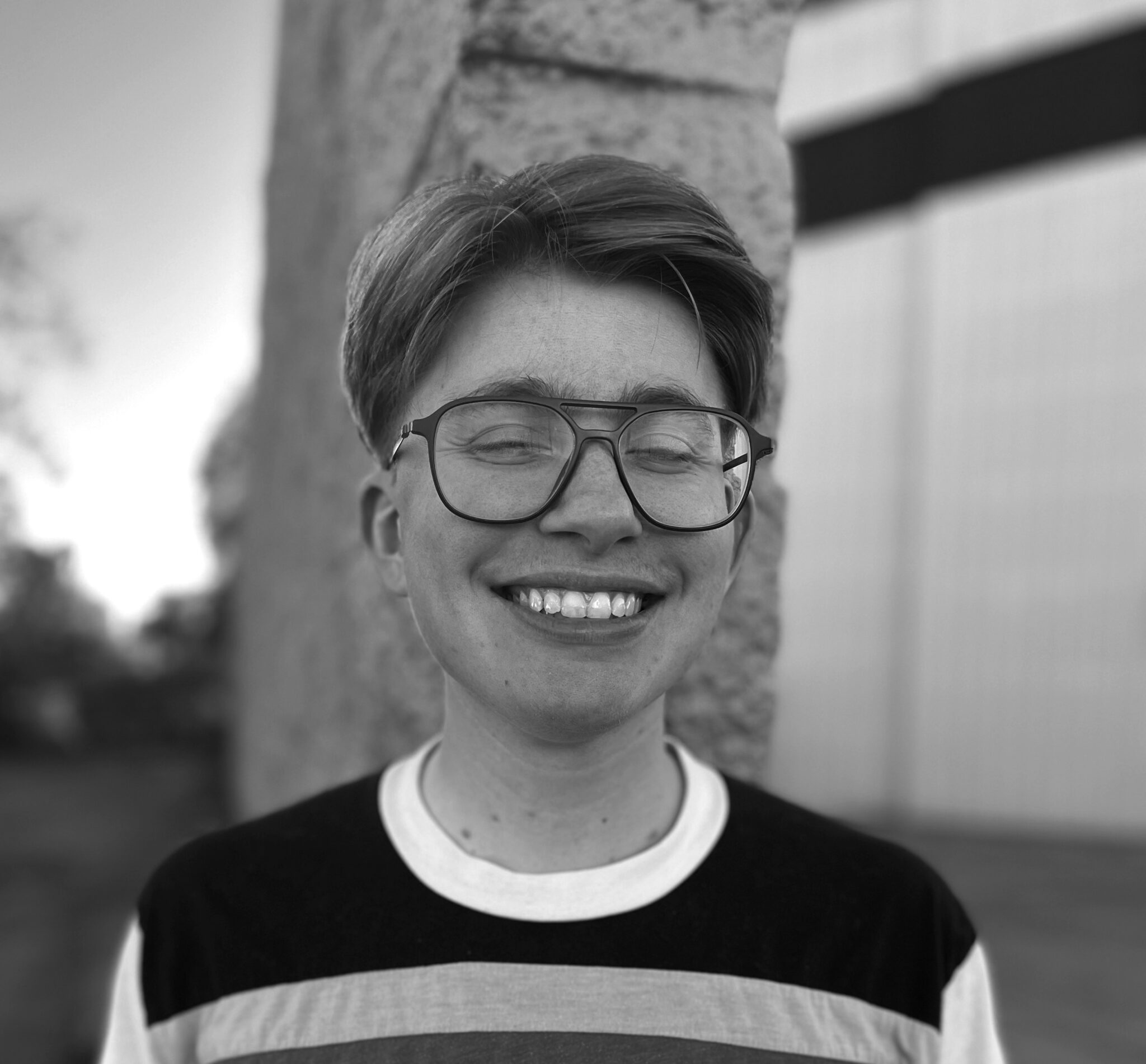 The Physicist Decoding the Nonbinary Nature of the Subatomic World ...