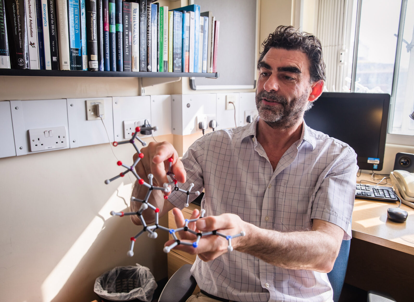 A Biochemist’s View of Life’s Origin Reframes Cancer and Aging | Quanta ...